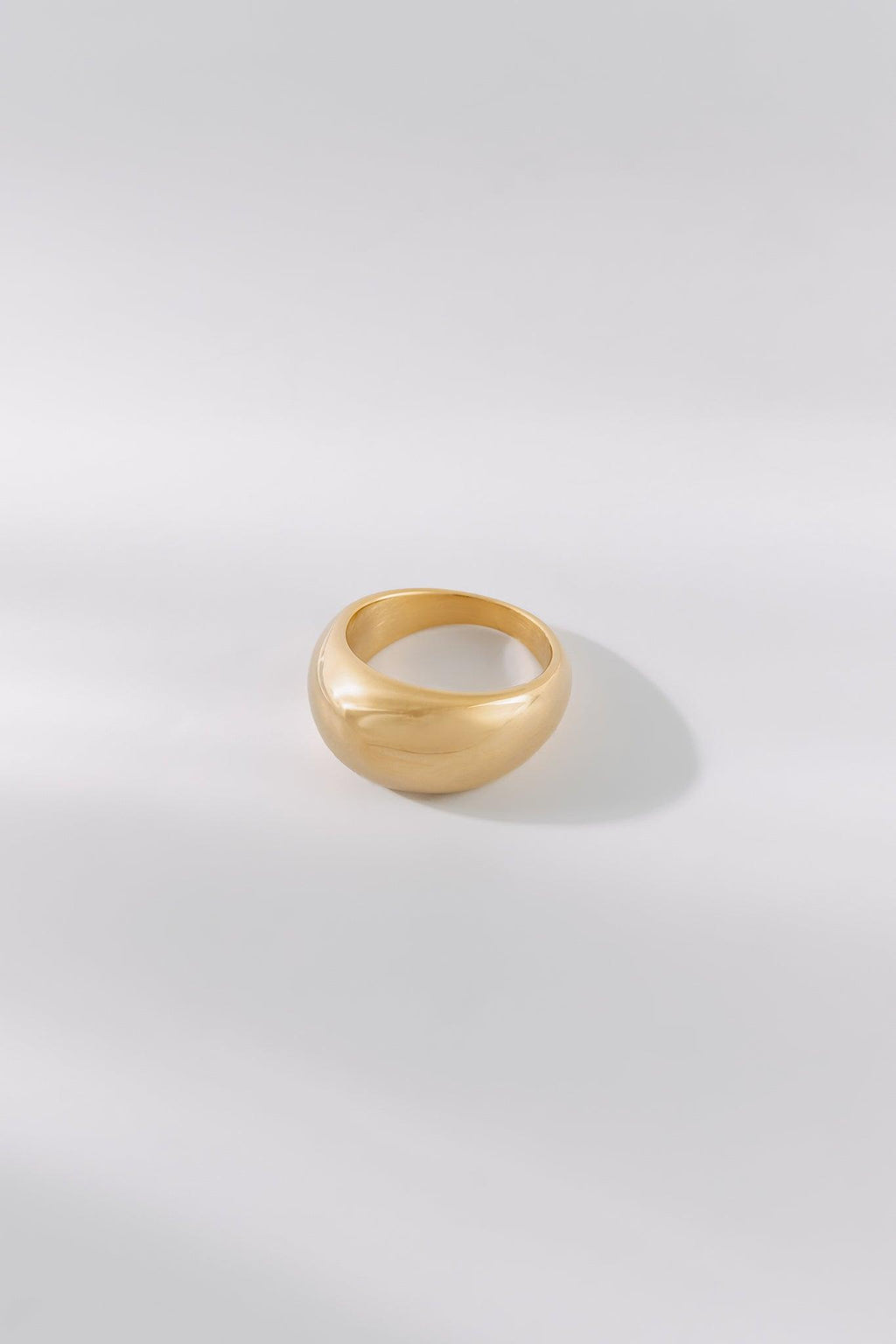 ALEX | RING – One Dame Lane